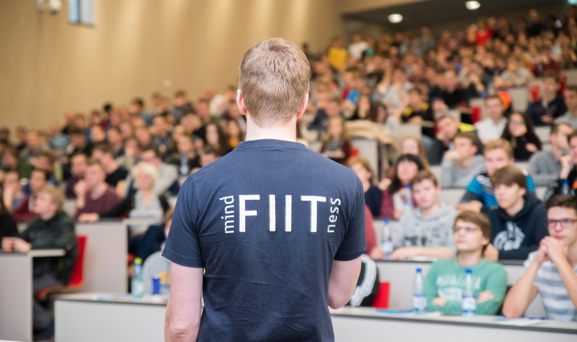 Akreditáciu, ktorú má Cambridge, získala aj FIIT STU - Fakulta ...